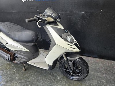 PIAGGIO TYPHOON 50CC PROJECT SCOOTER HPI CLEAR | Connect Motorcycles