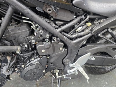 YAMAHA YZF R3 PROJECT BIKE 2020 HPI CLEAR | Connect Motorcycles